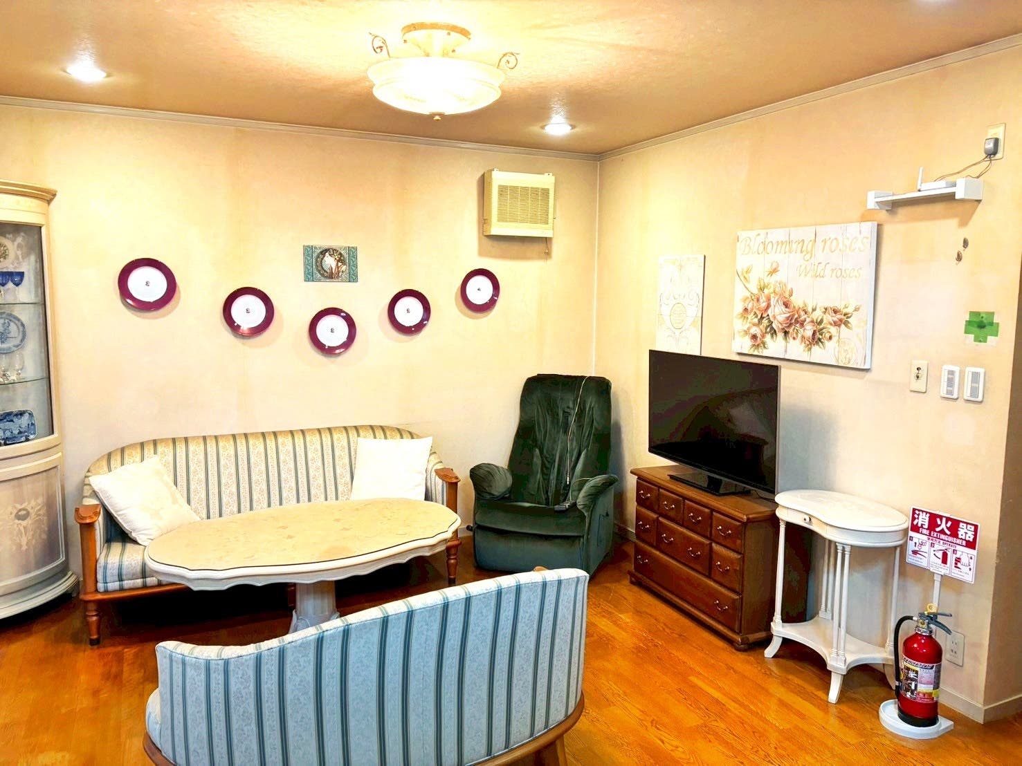 落ち着いた雰囲気の一軒家スペースです。ご友人様との集まりや語らいを、ゆったりとした気持ちでお過ごしいただけます。の写真15