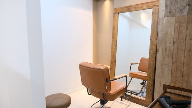 関内駅|24時間利用OK|【半個室】施術スペース ROOMYの写真1