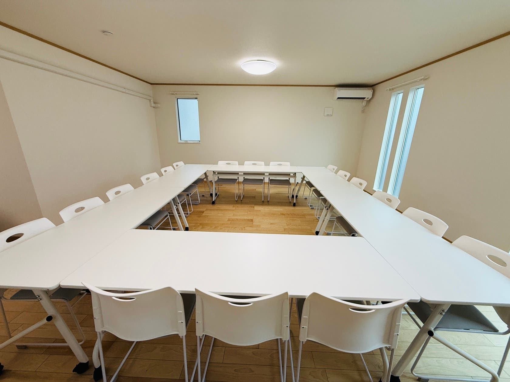 【用賀駅徒歩6分🚃】レンタルスペース《要予約》教室開講OK：ひだまりルーム✨（テーブル＆イスあり）の写真5