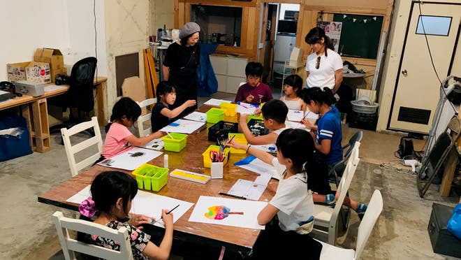 高島平駅から徒歩2分!図工室のような「秘密基地」の写真3