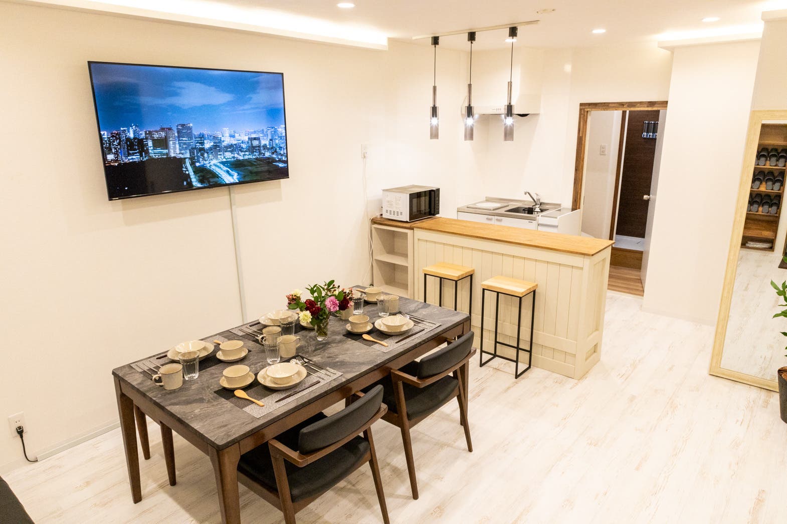 駐車場あり🚗人気の蔵前✨おしゃれな雰囲気で女子会🍰ママ会👩‍👧‍👦押し活🎉飲み会🍾最大20名の写真1