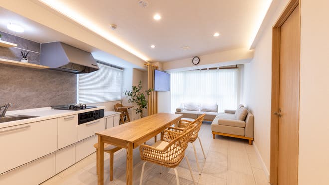 浅草駅チカ🚶♂️観光🍡女子会👯♀️ママ会👩👧👦パーティ🎉撮影📸いろいろ使えるモダンスペース✨最大10名の写真2