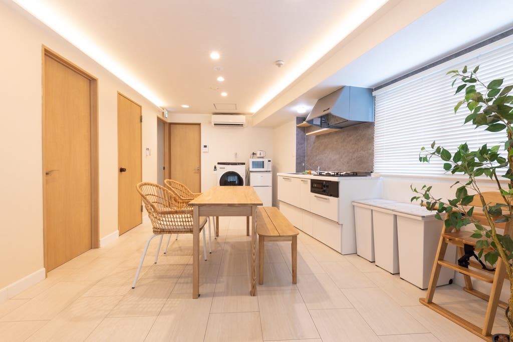 浅草駅チカ🚶‍♂️観光🍡女子会👯‍♀️ママ会👩‍👧‍👦パーティ🎉撮影📸いろいろ使えるモダンスペース✨最大10名の写真5