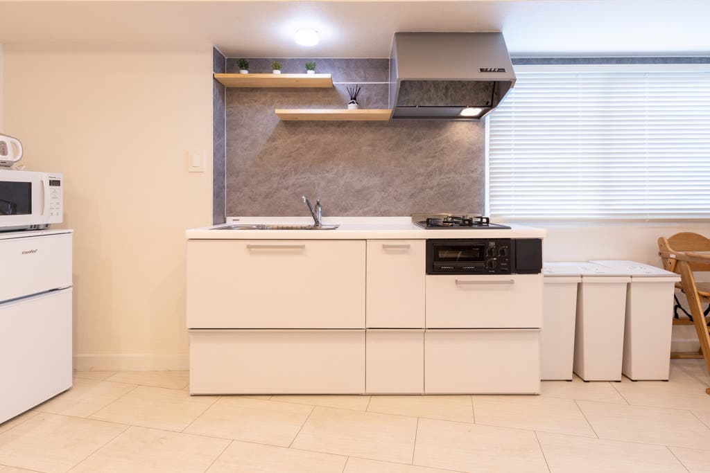 浅草駅チカ🚶‍♂️観光🍡女子会👯‍♀️ママ会👩‍👧‍👦パーティ🎉撮影📸いろいろ使えるモダンスペース✨最大10名の写真6