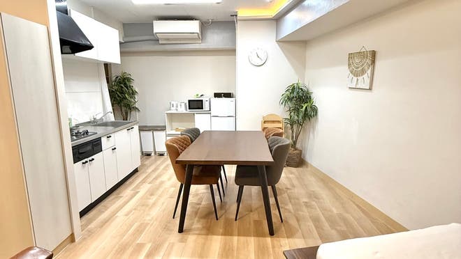 【浅草駅徒歩3分】最大10名👫観光🍡女子会👯♀️パーティ🎉撮影📸会議💻モダン空間2Fの写真2