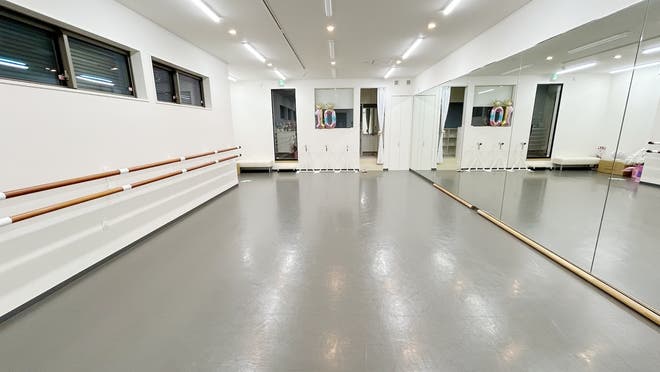 リノ・衝撃吸収床の綺麗なスタジオ!各種ダンス自主練やWS開催などに!の写真2