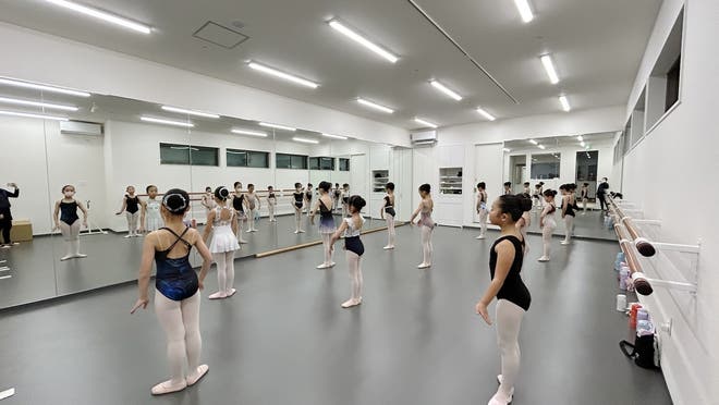 リノ・衝撃吸収床の綺麗なスタジオ!各種ダンス自主練やWS開催などに!の写真5