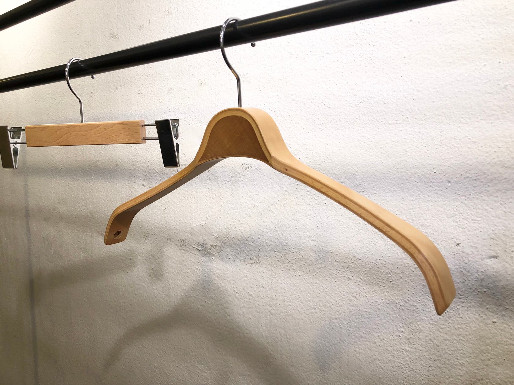 【表参道駅8分】撮影スタジオや展示会などに最適な白を貴重とした天高なレンタルスペースの写真8