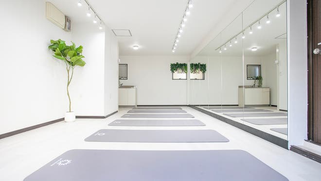 【新宿三丁目駅2分、新宿付近】(4)大型鏡計5M/広々25㎡スタジオでダンス・ヨガ・コスプレ・撮影・演劇におすすめ☆の写真11