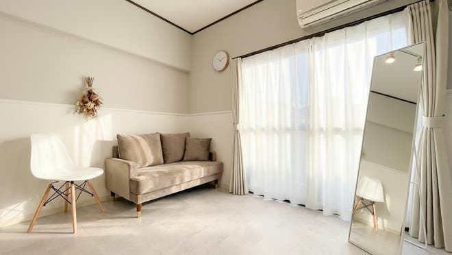 【04,完全貸切の撮影スタジオ/ JR船橋駅北口3分すぐ💐】自然光◎|モール壁&撮影小物|ポートレート|ライブ配信&コスプレの写真1