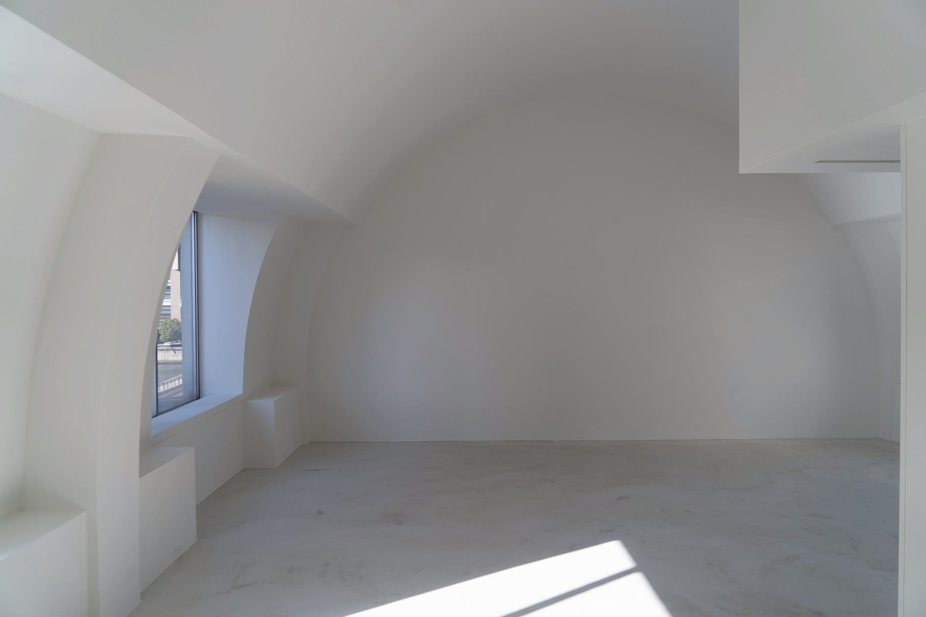 【個人ご利用限定】大阪中之島 美術館エリア｜天高3.6mのアーチ天井｜光と余白を楽しむ2つの空間の写真13