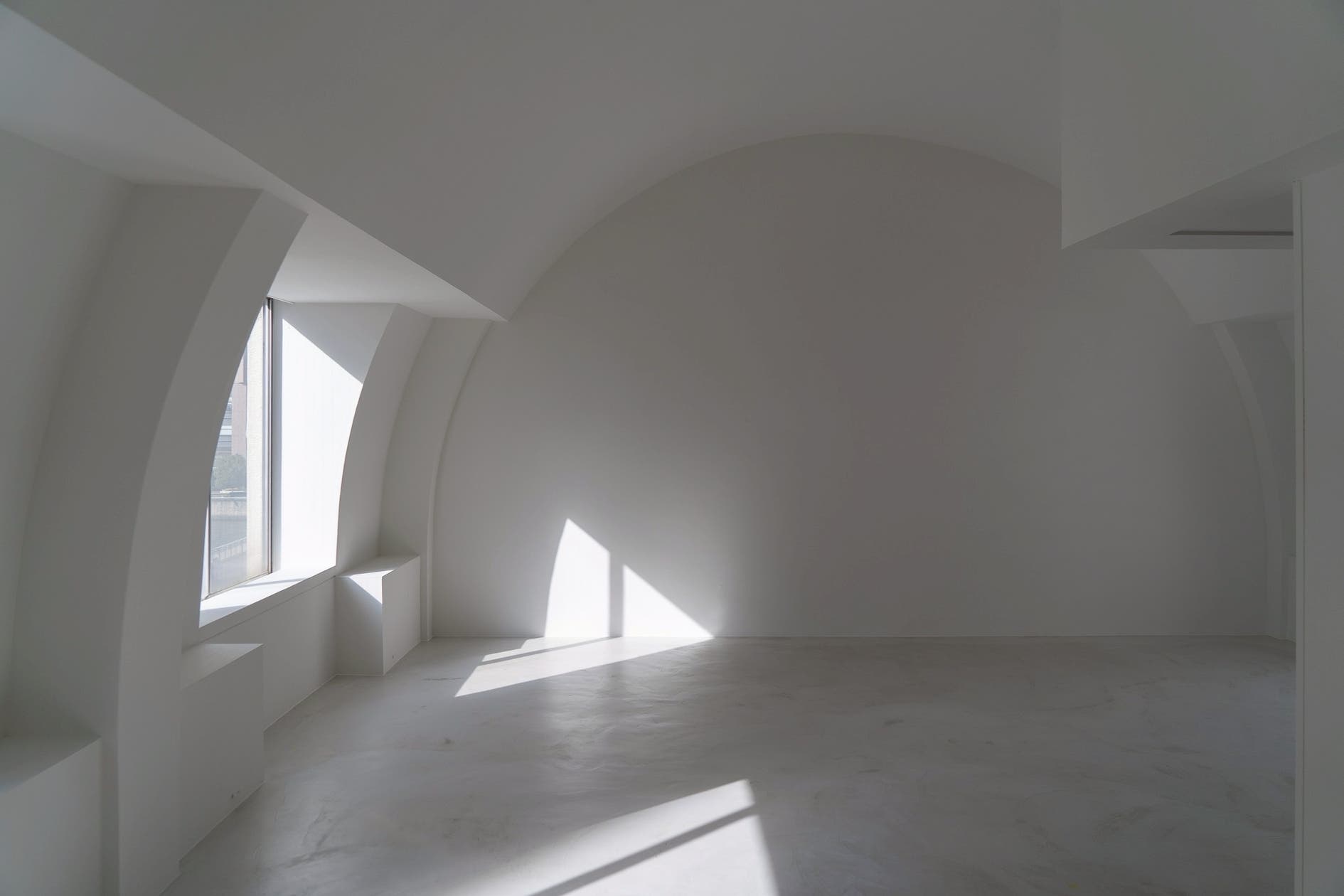 【個人ご利用限定】大阪中之島 美術館エリア｜天高3.6mのアーチ天井｜光と余白を楽しむ2つの空間の写真2