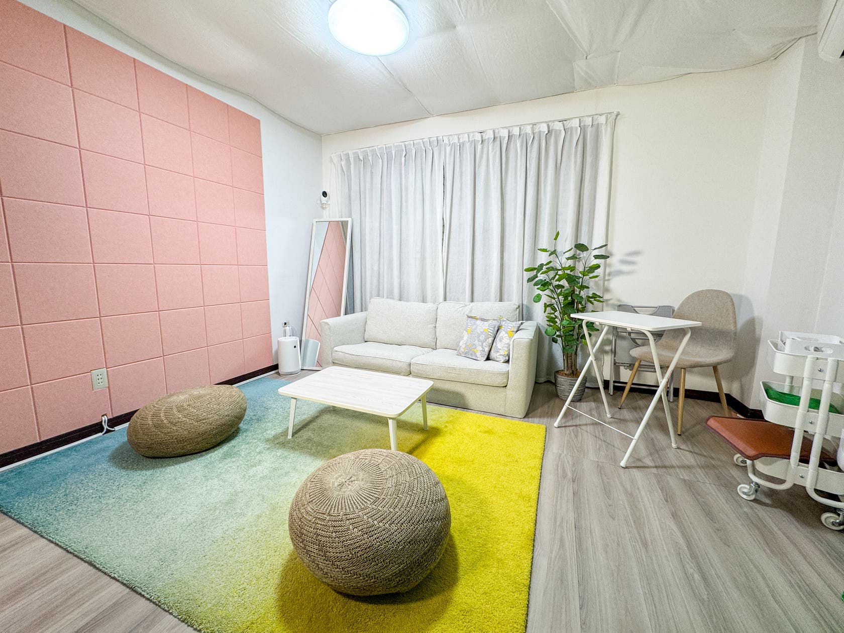 女性向け配信スタジオ🌸来てすぐ配信・機材無料｜JR小岩駅6分｜グリーンバック完備の写真1