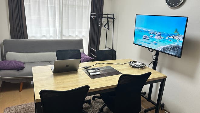 【お気軽会議室グランベルデ】中央駅西口から徒歩圏内。作業やテレワークに最適なスペースです!の写真1