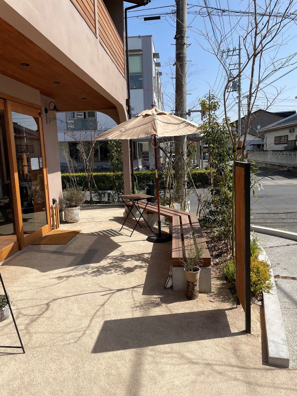 越谷駅から徒歩９分のオシャレなカフェを貸し切りしませんかの写真2