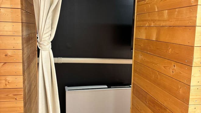 【406】2025/12/29増床OPEN!楽屋や控室にもぴったり✨最大18名収容可能!最短2時間✨鏡あり💄飲食持ち込みOK✨の写真9