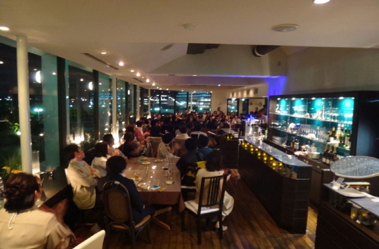 【三ノ宮・神戸・元町】全面ガラス張りのオーシャンビュー、神戸を代表するオブジェの夢空間の写真7