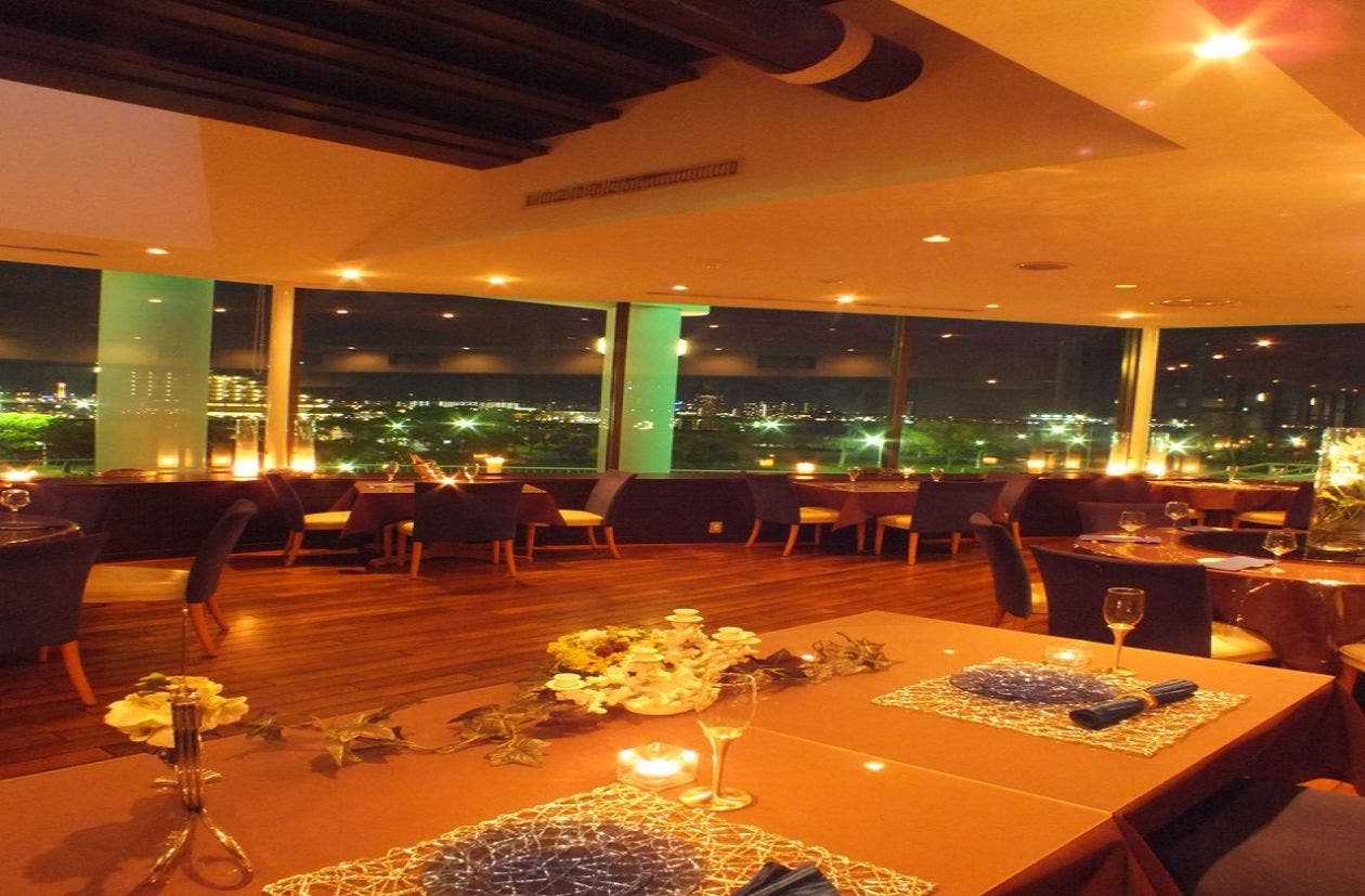 【三ノ宮・神戸・元町】全面ガラス張りのオーシャンビュー、神戸を代表するオブジェの夢空間の写真13