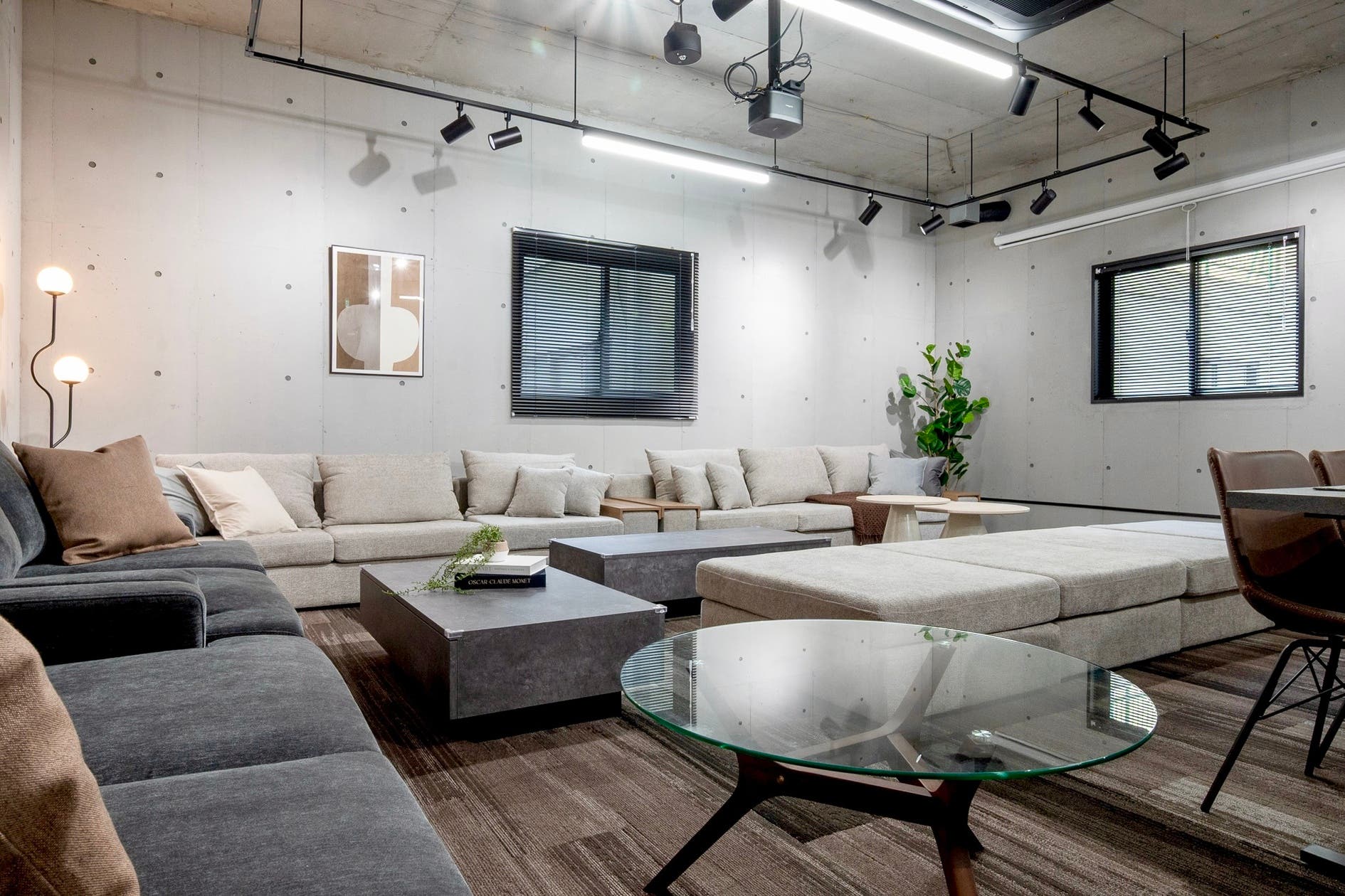 スペモ🏘️秋葉原徒歩6分✨会議💻️サテライトオフィス🏢セミナー💎撮影🎥815_MillionLOUNGE秋葉原の写真5