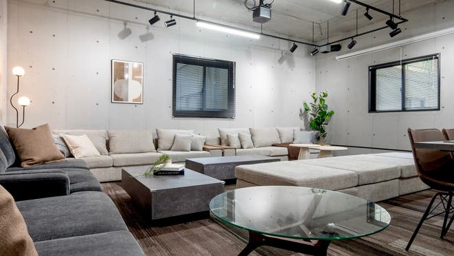 スペモ🏘️秋葉原徒歩6分✨会議💻️サテライトオフィス🏢セミナー💎撮影🎥815_MillionLOUNGE秋葉原の写真5