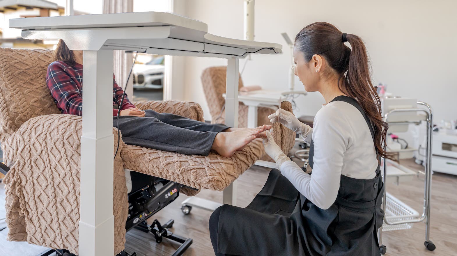 【ネイル向け共有スペース】初期費用0円で今日からここがあなたのサロン。自分の“屋号”が使えるネイル・フットケア向け施術スペースの写真3