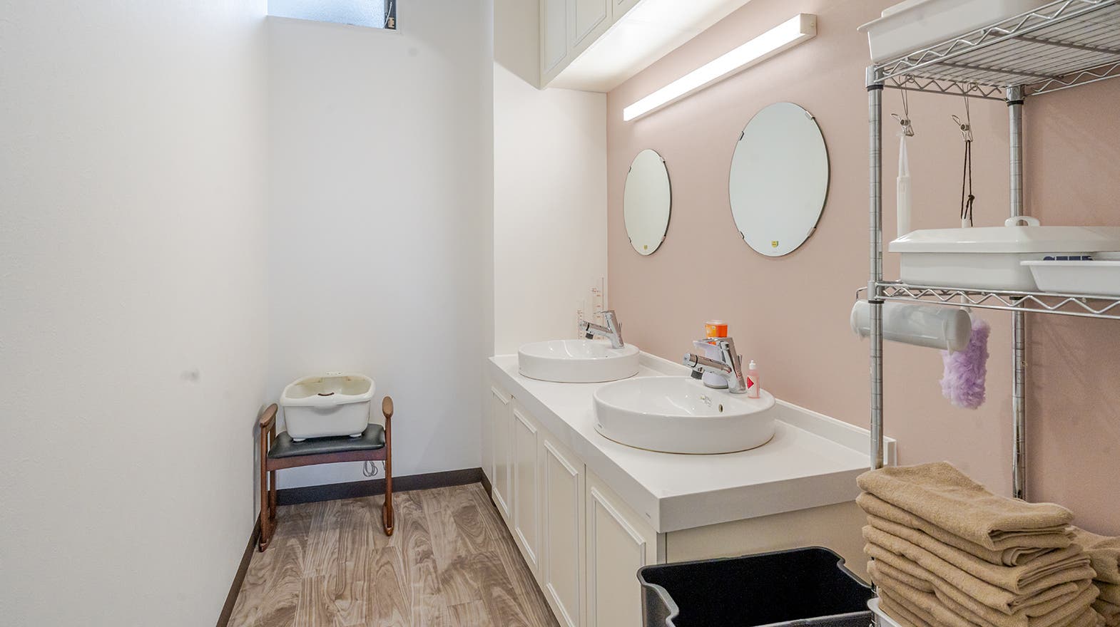 《NEWオープン🎉》会議・セミナー・講習会に最適。ママ会や少人数イベントにも。幅広く使える多目的スペースの写真6