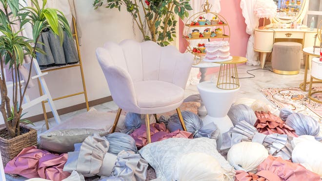 【日本橋】ロココ×ゲーミングの2面性スタジオ|可愛さとサイバーネオンで撮影✨の写真3