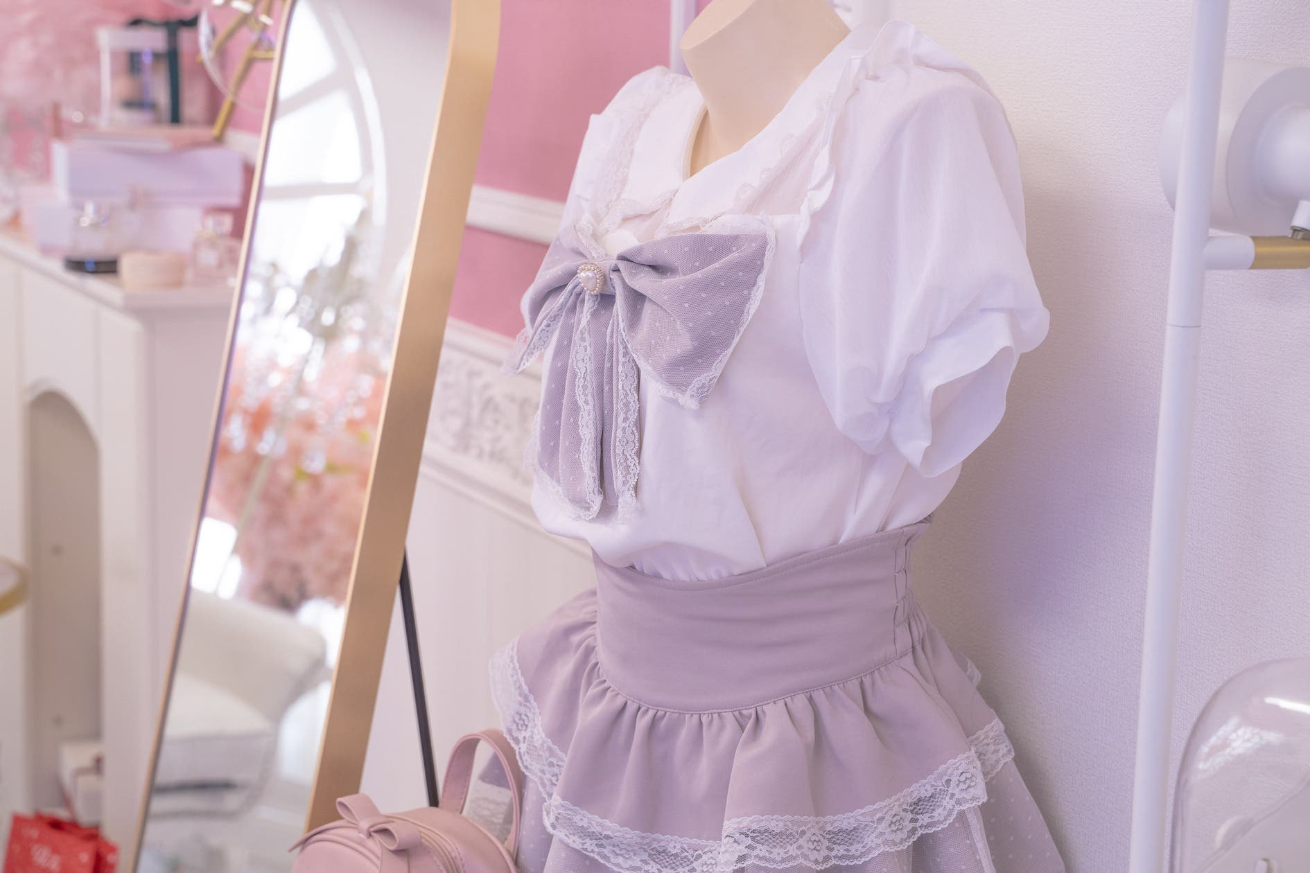 【日本橋】ロココ×ゲーミングの2面性スタジオ｜可愛さとサイバーネオンで撮影✨の写真4