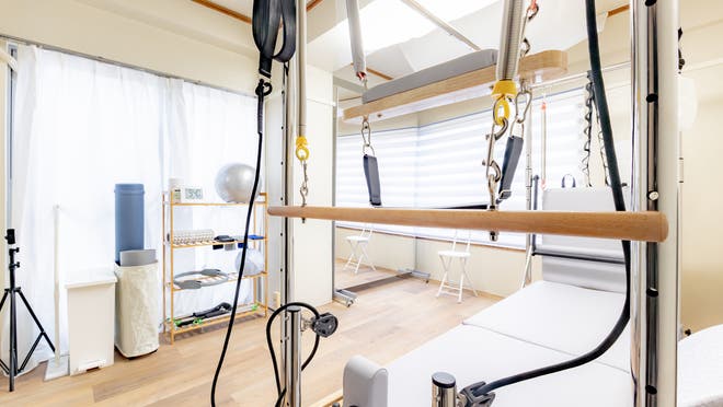 【日暮里10分、鶯谷6分】完全個室のマシンピラティススタジオ|大きな窓で開放的|備品は全て無料|綺麗&清潔の写真4