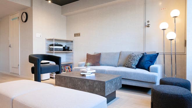 【横浜駅徒歩2分】最大着席22名✨120㌅大型モニター✨会議💻️サテライトオフィス🏢セミナー💎撮影🎥勉強会の写真11