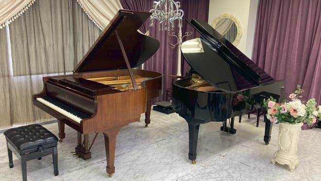 ROOM①スタインウェイ・ヤマハC3 グランドピアノ2台設置|約100㎡の大型音楽スタジオの写真1