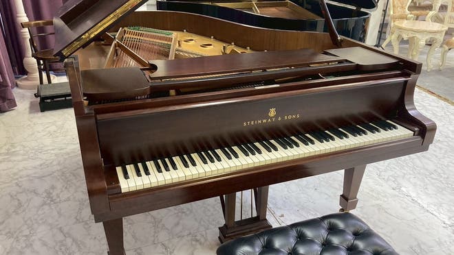 ROOM①スタインウェイ・ヤマハC3 グランドピアノ2台設置|約100㎡の大型音楽スタジオの写真2