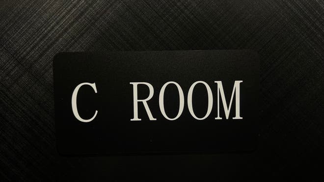C ROOMはアップライトピアノ常設。24時間演奏可能で、周囲を気にせず毎日の練習や試験前の集中練習に最適です。の写真2