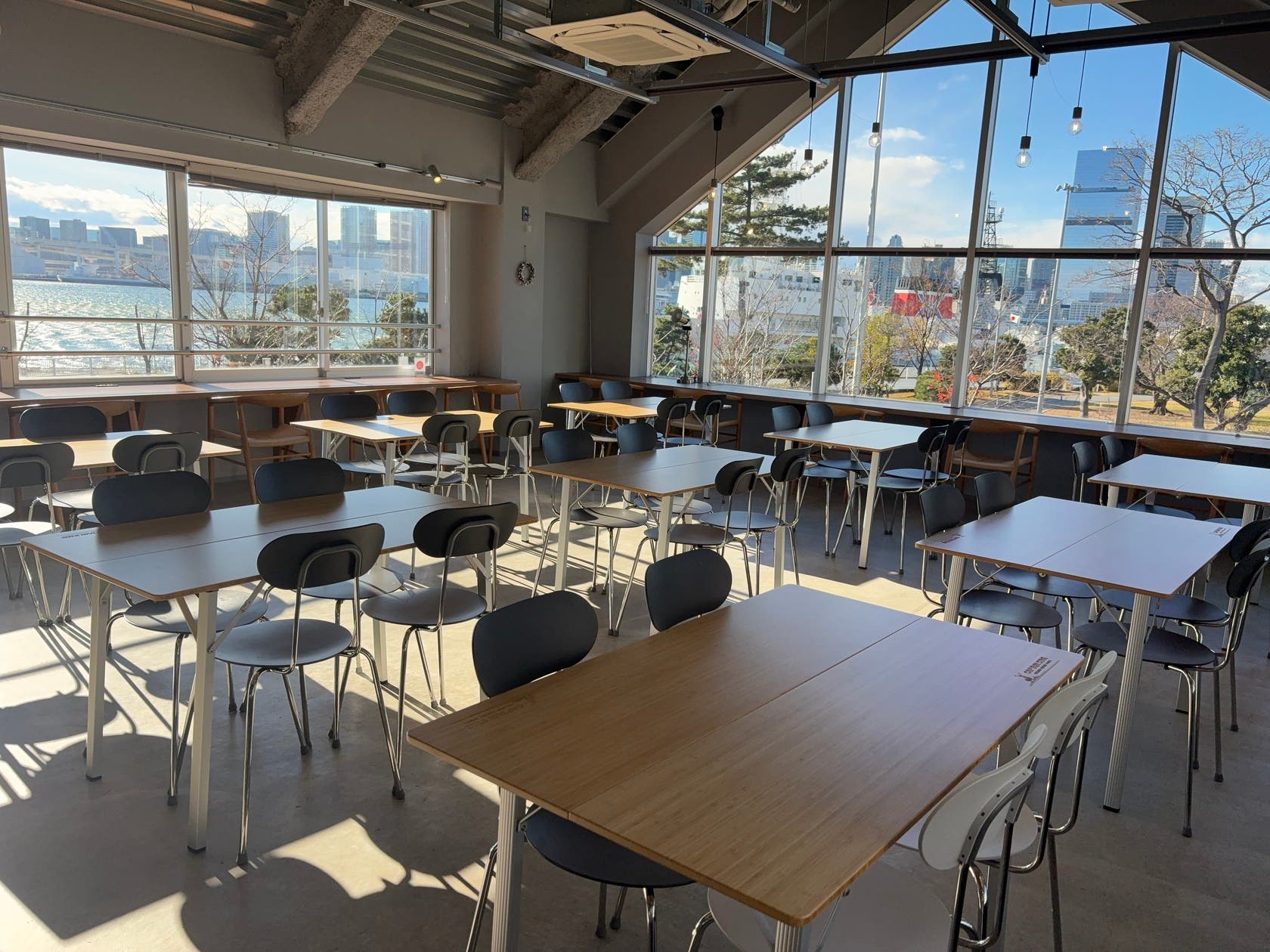 自然光/海/レインボーブリッジ 撮影やオフサイドミーティングに◎ 新橋からバス1本/公園駐車場ありの写真5