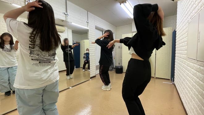 JR新宿駅南口より徒歩4分、THビル2階Dルームの写真2