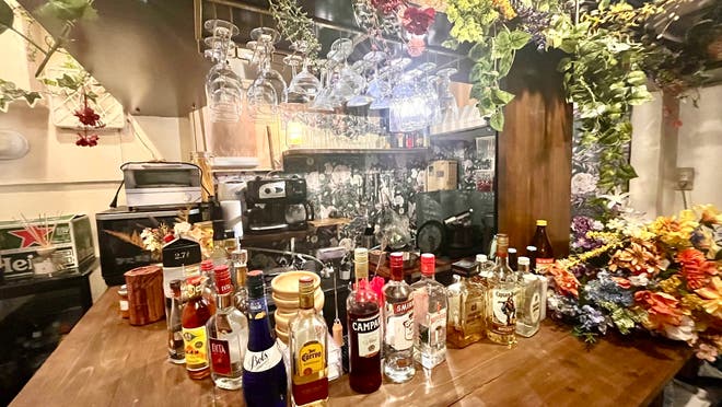 Cafe Barとレンタルキッチンの写真1