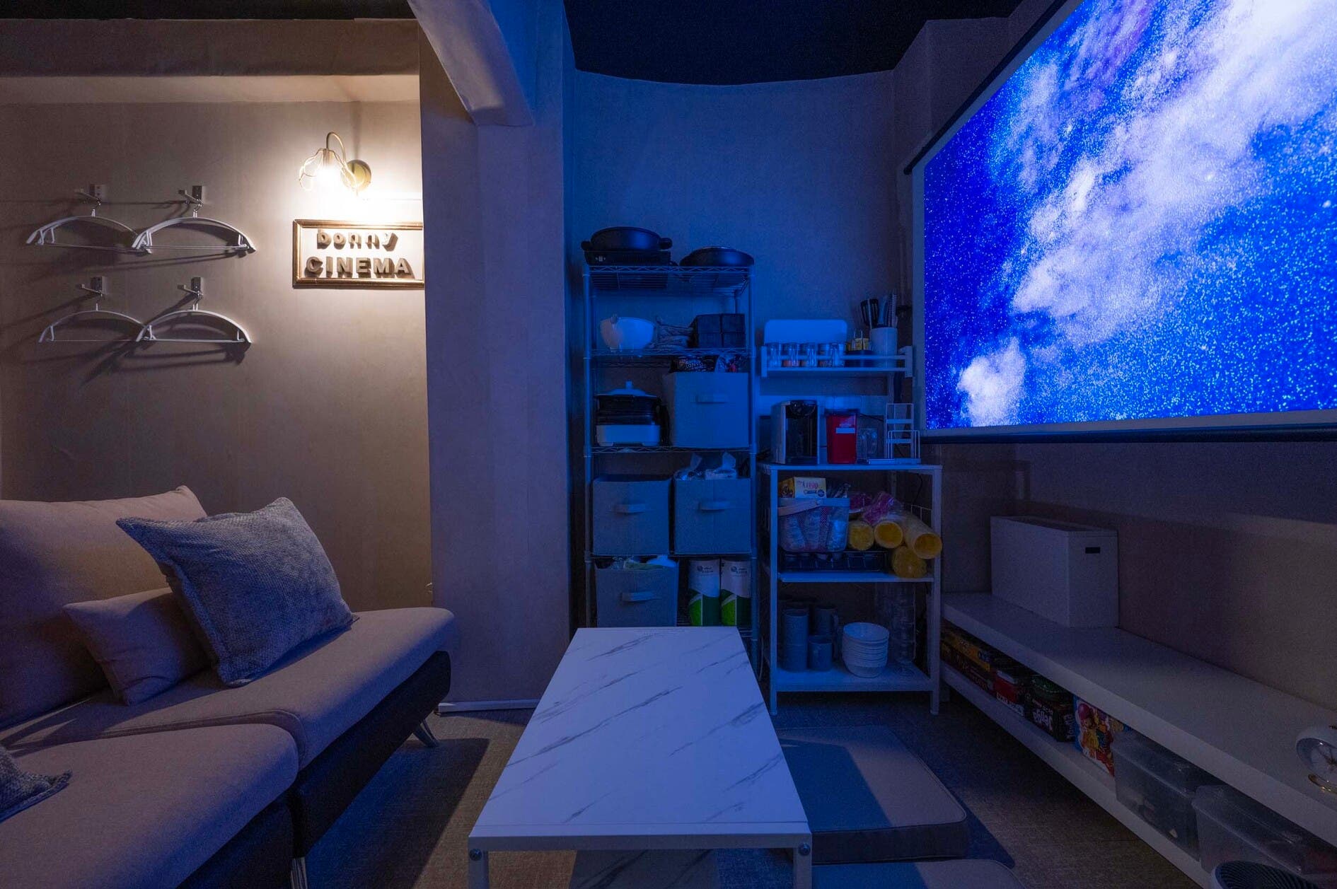 セレコレ🌳価格破壊💰最大8名🉐ｼｱﾀｰ✨ﾌﾟﾛｼﾞｪｸﾀ📽️映画🐈‍⬛デート💓ゲーム🎮女子会🌟bonny新橋の写真1