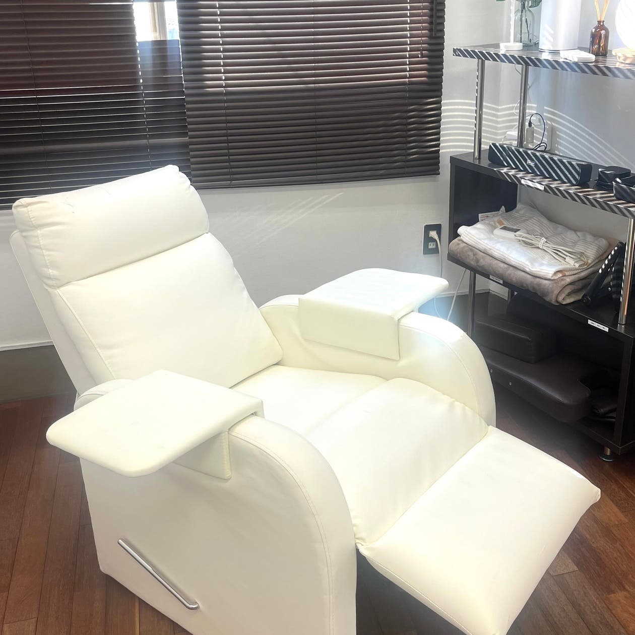 大和駅北口3分 複合スペース　24時間いつでも利用できるサロン/会議室（5名まで利用可）整体/マッサージ/打ち合わせ/商談/会議の写真4