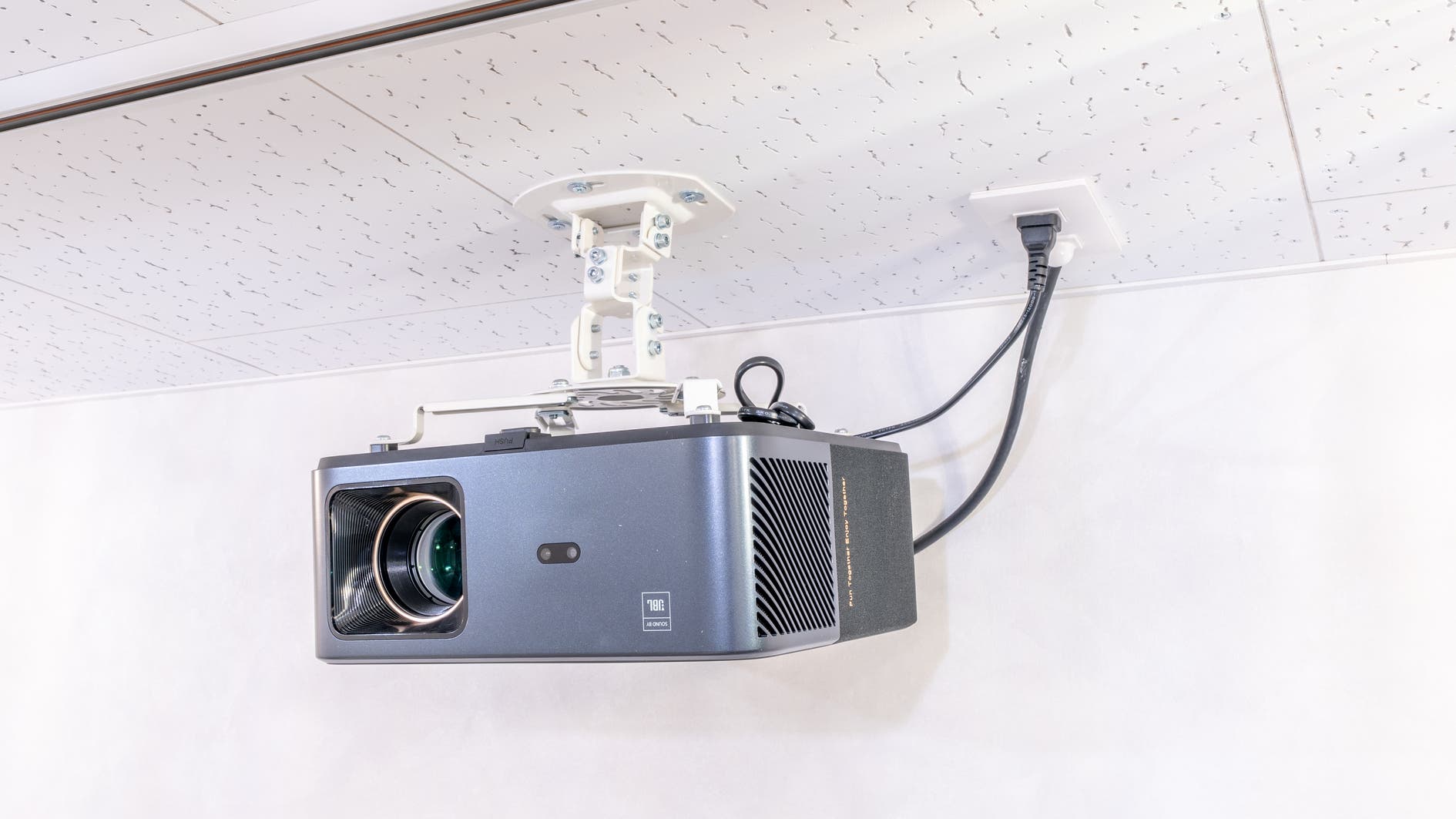 📹プロジェクター（Yaber K2s）の画像1