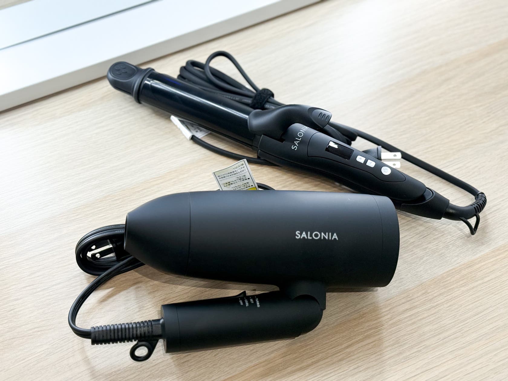 【超エキチカ✨新宿三丁目駅徒歩1分】天井高3ｍ/広々64㎡/8mの窓から溢れる陽の光/プロカメラマン監修の空間・機材（無料）の写真23