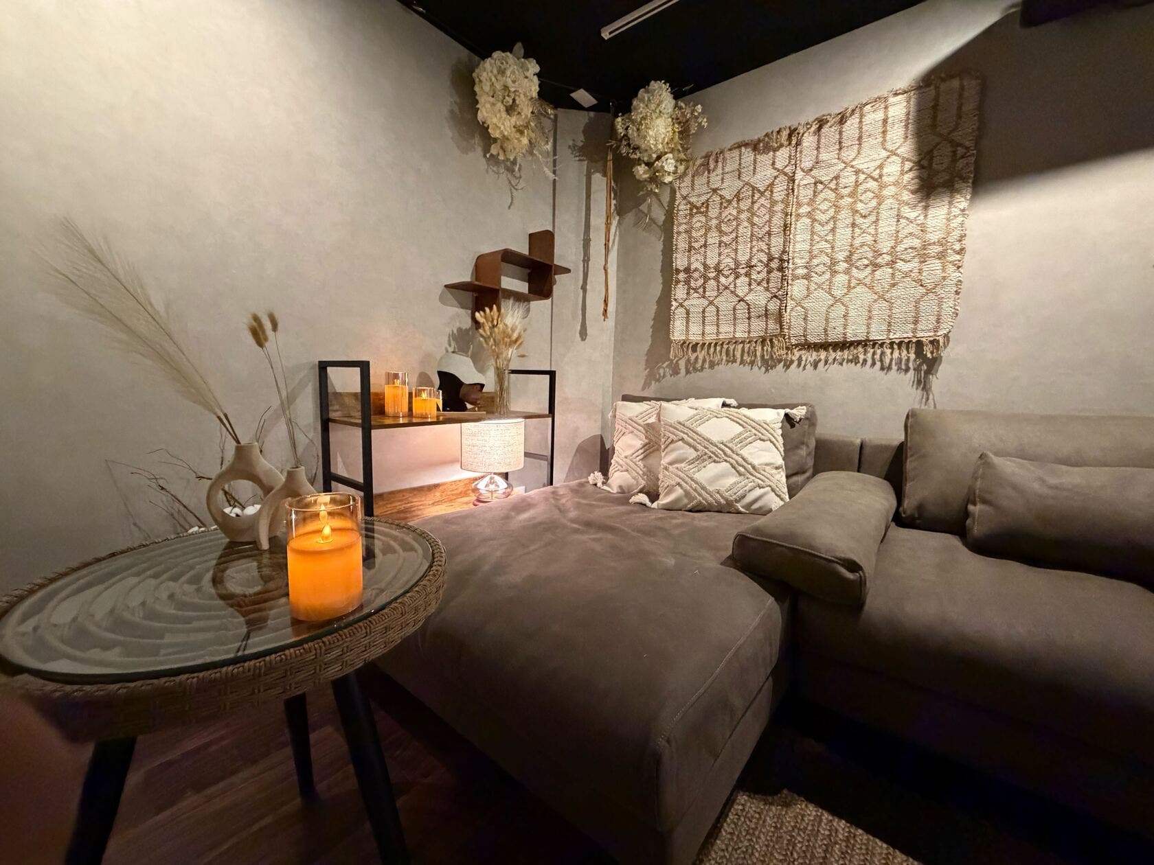 スペモ🥀デート💗プロジェクター🎥記念日🥂女子会💎パーティ🥂映画鑑賞🎬️MV撮影📸823_Atelier大阪梅田の写真2