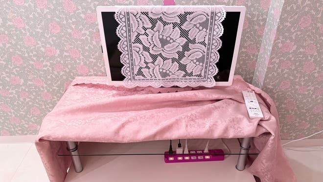 新宿御苑前駅徒歩5分🩷鑑賞・推し活・女子会に|SNS映え内装 チェキ本体&ボドゲ各種無料貸出 短時間〜長時間までゆったり✨の写真5