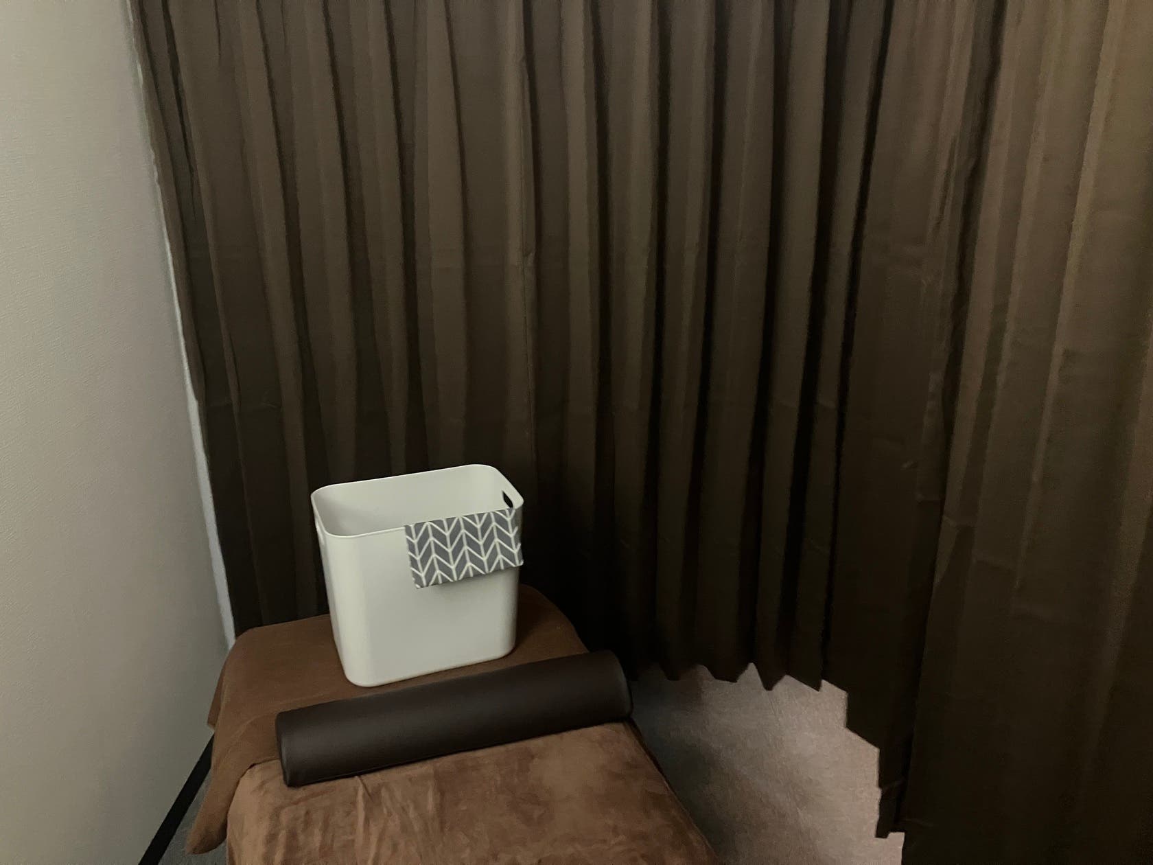 関内駅南口から徒歩3分！リラクゼーションサロン内のベッドスペースの写真4