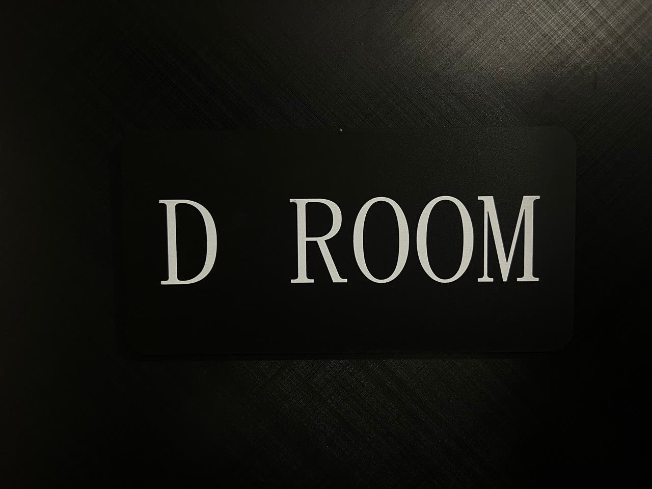 D ROOMはグランドピアノ常設。24時間演奏可能で、周囲を気にせず毎日の練習や試験前の集中練習に最適です。の写真2