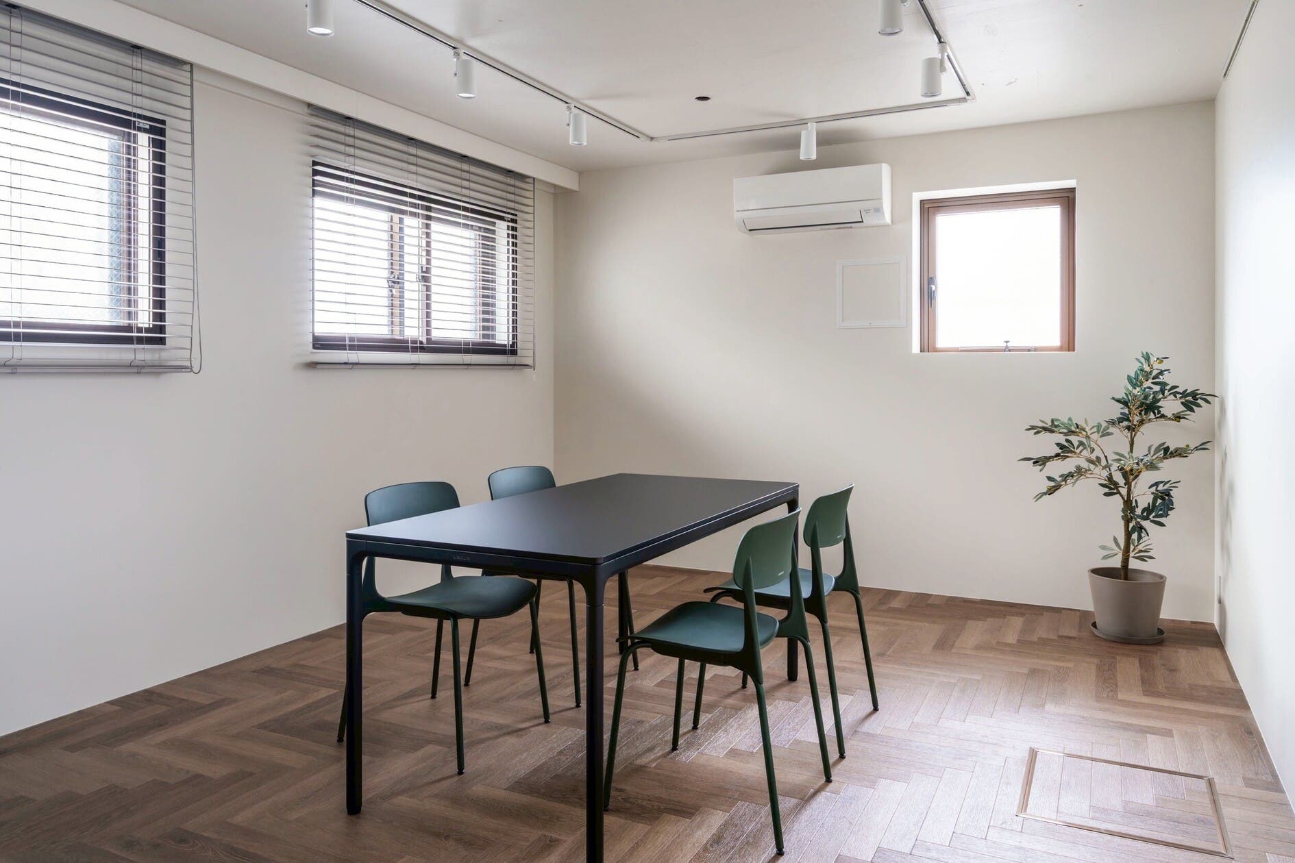 101【荻窪/上荻】ワークショップ/ポートレート/ワーキングスペース/YouTube撮影/個展/ミニキッチン、電子レンジありの写真6