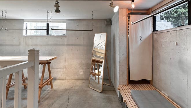 表参道駅徒歩7分、1階にはカフェ併設の自由空間の写真3