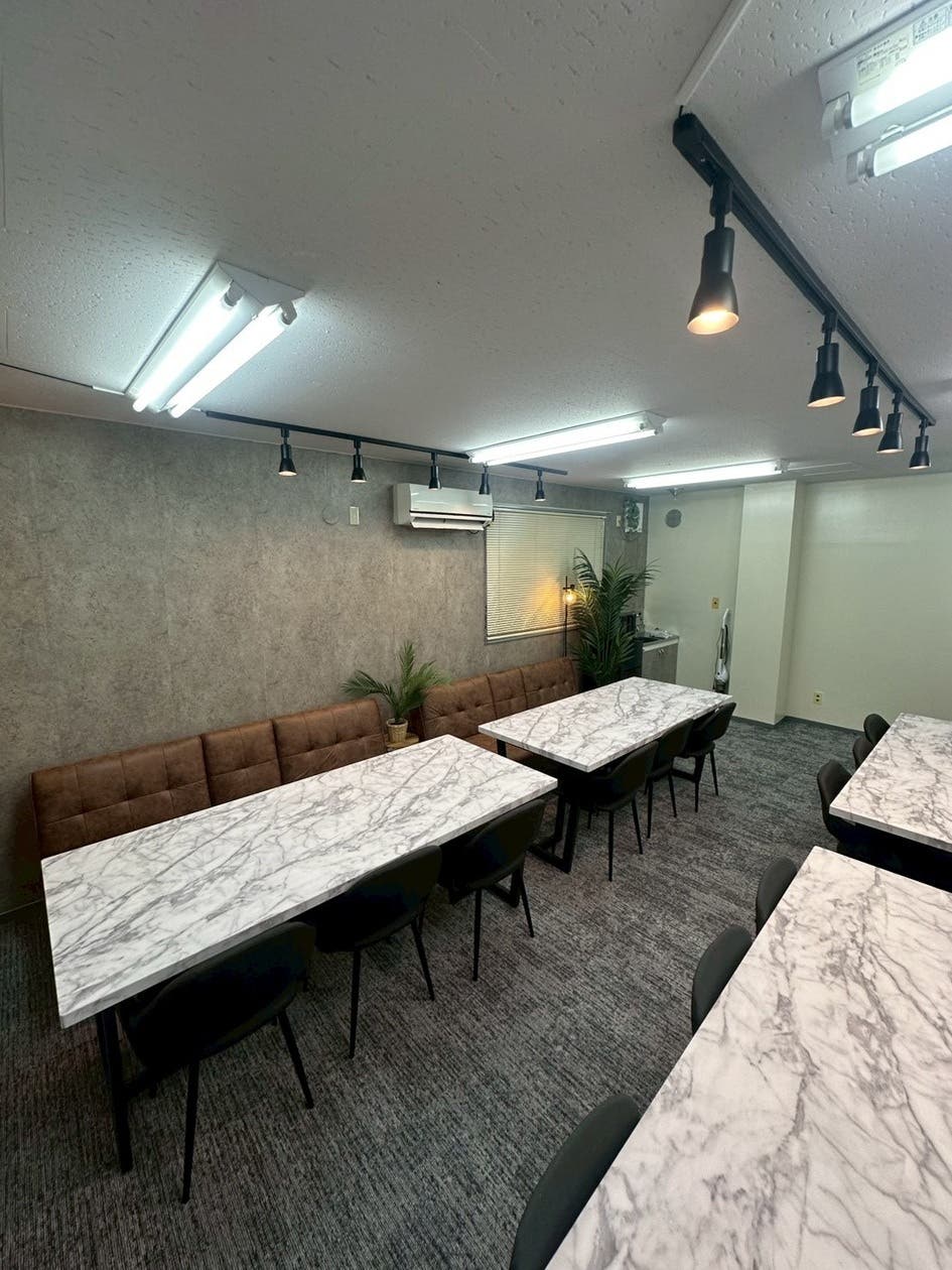 NEW！【八丁堀駅徒歩2分！宝町駅徒歩3分！】最大24名/無料Wifi/会議・撮影・女子会・ボドゲ・パーティ等！飲食🍺🍷可！の写真12