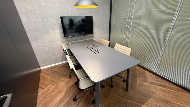 【新宿36階の絶景】生木のグリーンと本格バーカウンター完備。現役広告代理店の洗練オフィスで宣材・商品撮影をの写真9