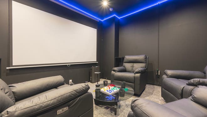 スペモシネマ🎬駅徒歩4分🚶♀️ゴミ無料🆓プロジェクター🎥デート💓映画鑑賞🎬774_SpemoCINEMA西船橋の写真2