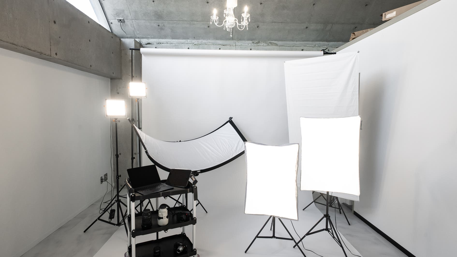 新規Open❤︎撮影機材多数/自然光/コンクリ壁/高天井/各種事業主様募集【撮影会・POP UP】名古屋/昭和区の写真3